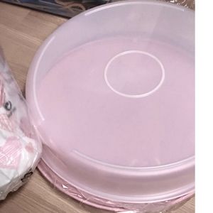 Tupperware | Kitchen | Tupperware 2 Round Pie Food Storage Container ...